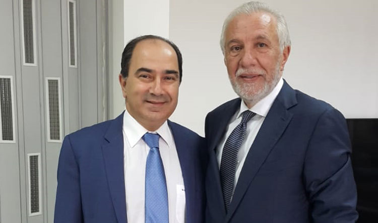 وفد تنورين برئاسة وليد حرب ينقل عن زعيتر بوادر حلحلة لأزمة التفاح ...