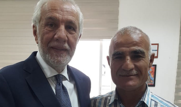 وفد تنورين برئاسة وليد حرب ينقل عن زعيتر بوادر حلحلة لأزمة التفاح ...