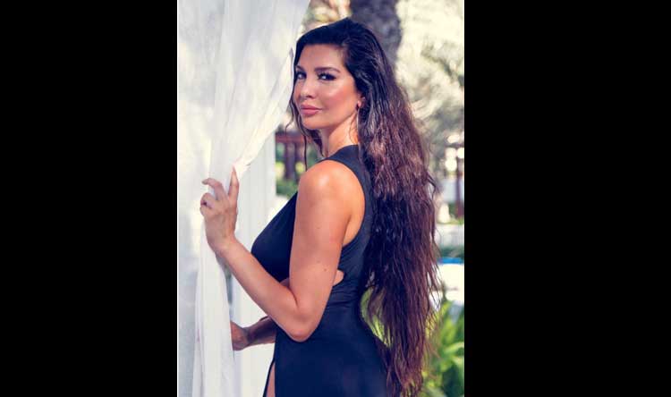 بالفيديو: لاميتا فرنجية تستعرض رشاقتها "بالمايوه" - Lebanese Forces Official Website