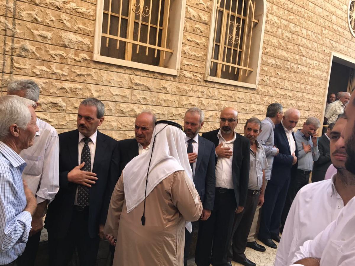 بالصور: حبشي مثّل جعجع في دفن شقيق الشاعر نزار فرنسيس - Lebanese Forces ...