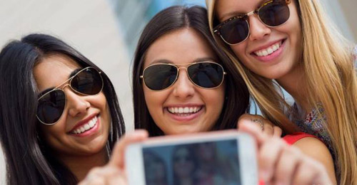 بعد السيلفي.. "الهيلفي" - Lebanese Forces Official Website