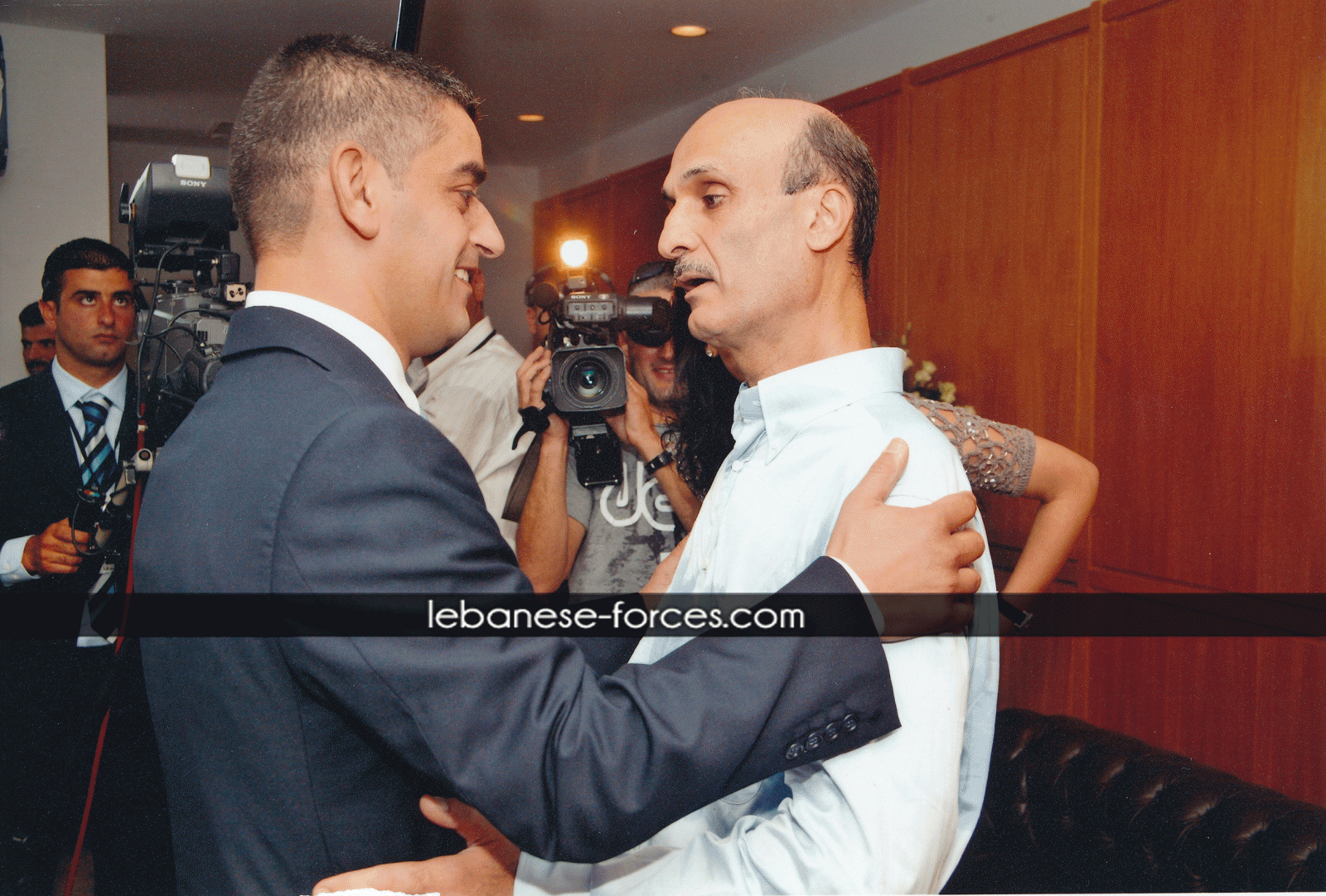 سجون وساحات - بيار ضو: قال لي والد الحكيم: لماذا لا يحق لابني بساعة شمس ...