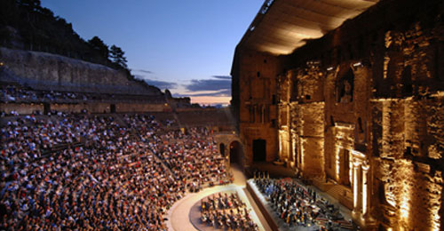 فرعون وعريجي أطلقا مهرجانات بيت الدين الدولية - Lebanese Forces ...