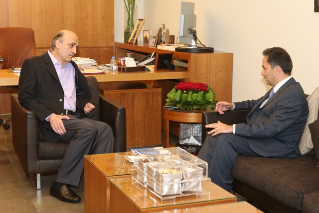 جعجع بعد استقباله وفداً من رجال الأعمال والخبراء الإقتصاديين: على كل ...