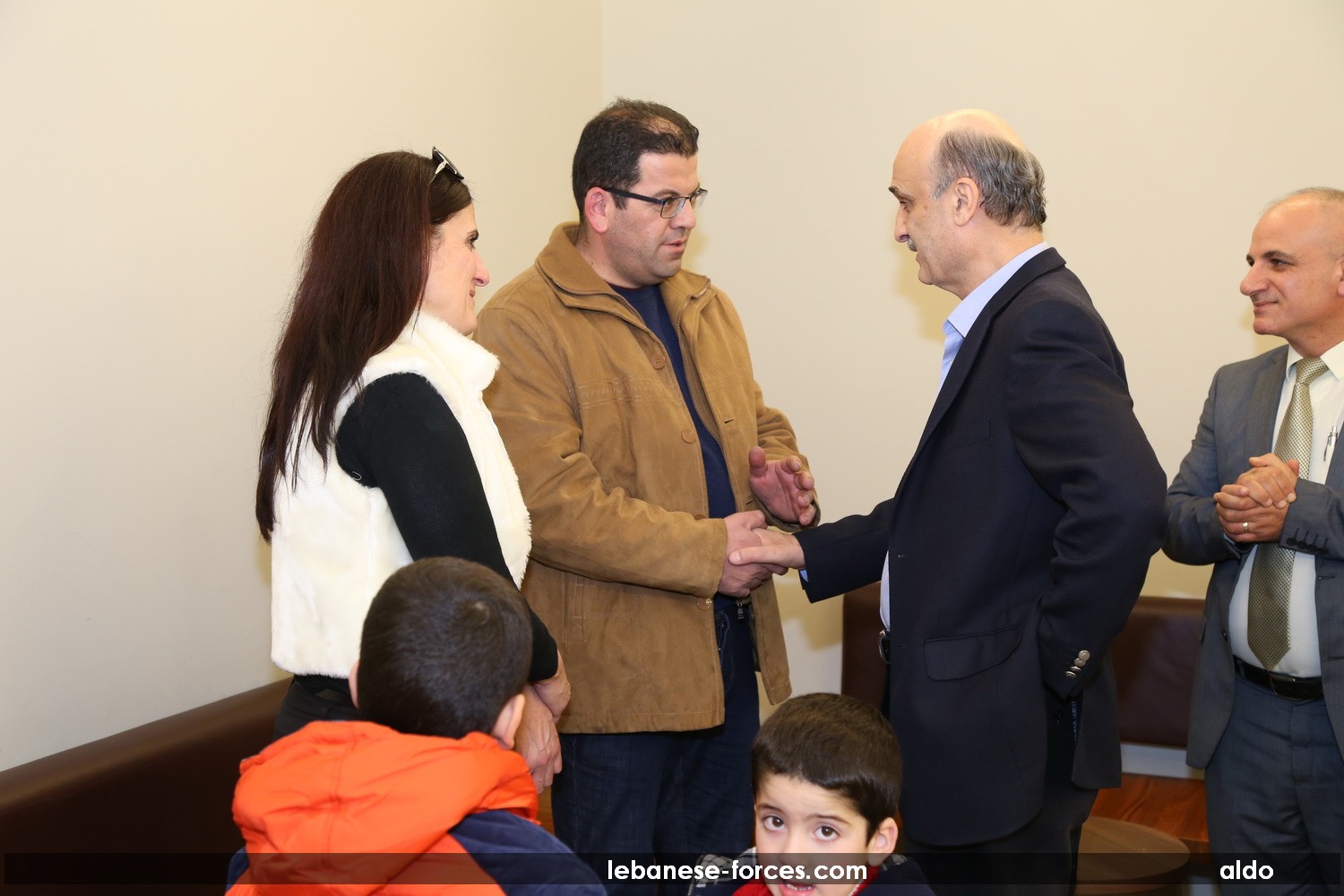 بالصور: جعجع التقى وفدا من عائلة العسكري المحرر بيار جعجع وآخر من ...