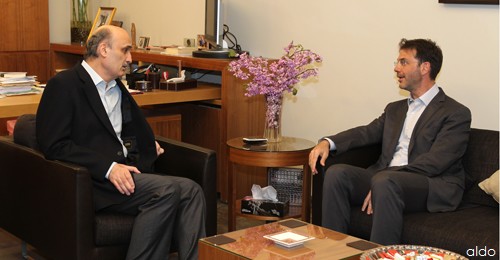 جعجع بحث قانون الانتخاب والملف الحكومي مع فاضل واستقبل سفير تونس ...