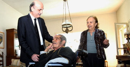 بالصور: جعجع عاد الفنان ريمون جبارة - Lebanese Forces Official Website