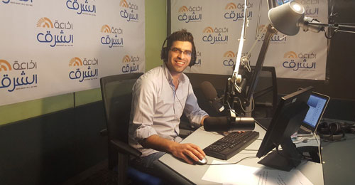 "إذاعة الشرق" تطل من نافذة "فايسبوك"... قصقص لموقع "القوات": تجربة ...