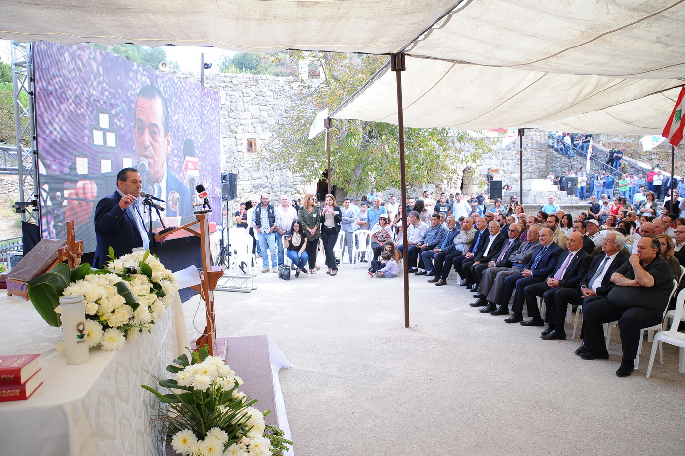 بالصور: قداس في سيدة إيليج - ميفوق لراحة أنفس شهداء المقاومة اللبنانية ...