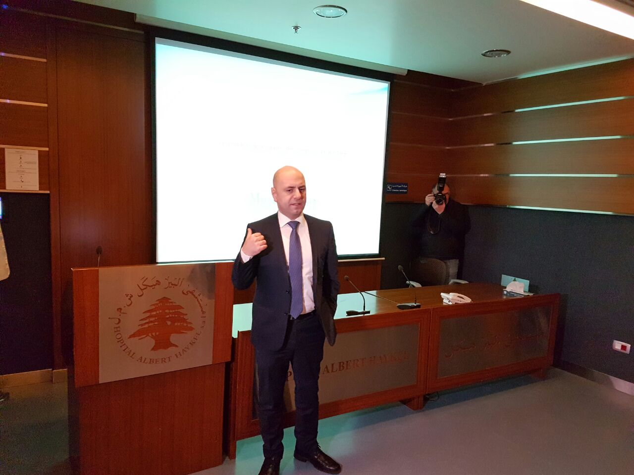 بالصور- حاصباني من مستشفى هيكل: سنعمل على تشجيع الطلاب للتخصص في ...